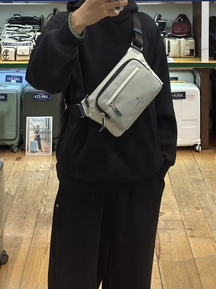 ランバンオンブルー ショルダーバッグ ミニショルダー 斜め掛け メンズ